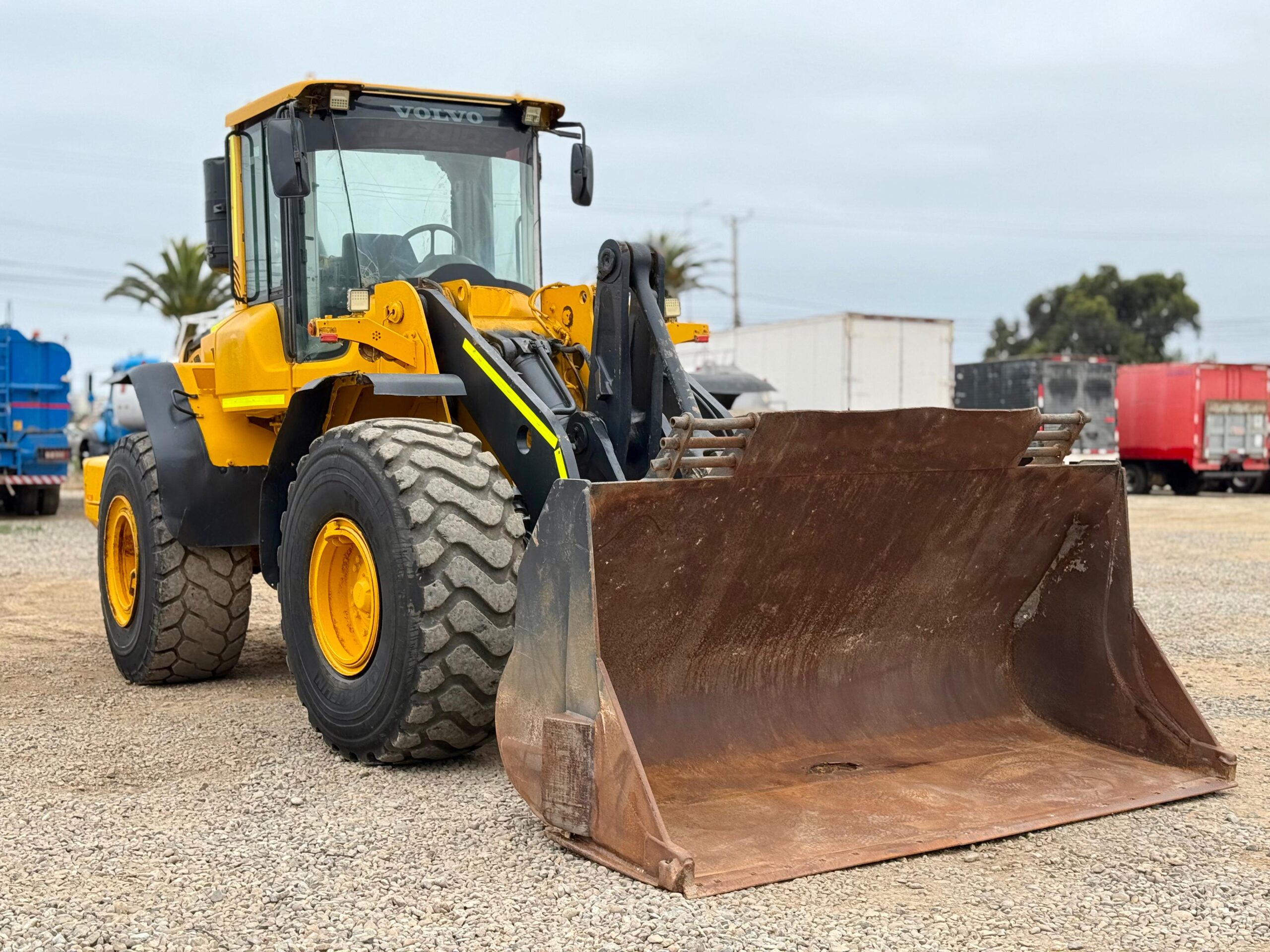 2013 Cargador Frontal Volvo L120F - Mi Nuevo Camión